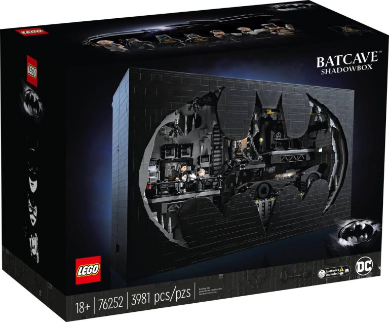 Descubre LEGO Batman Batcave Shadow Box (76252)
